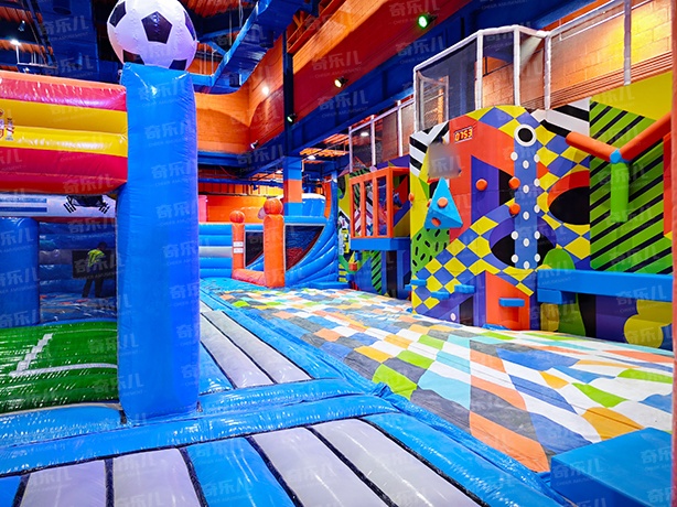 Indoor Giant Inflatable Adventure Park by Cheer Amusement®